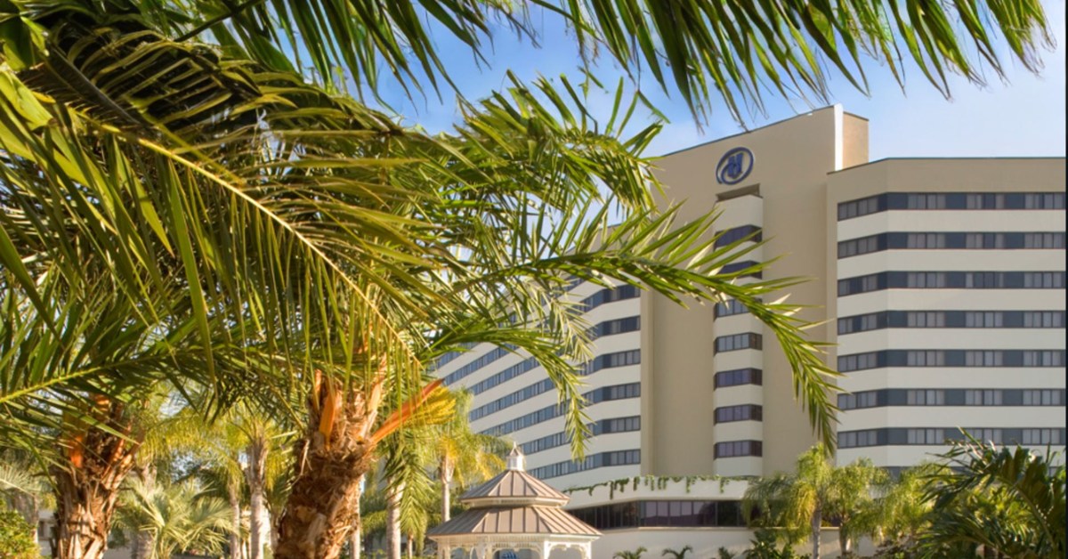 Water damaged hotel - Polygon Group